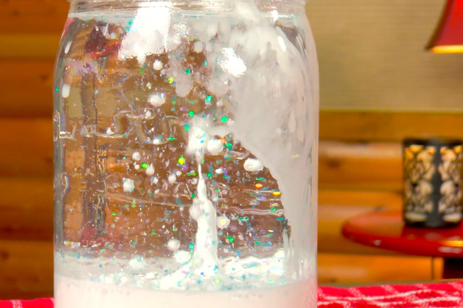 Snowstorm Inside a Jar | Easy Science for Kids – Moose Mischief